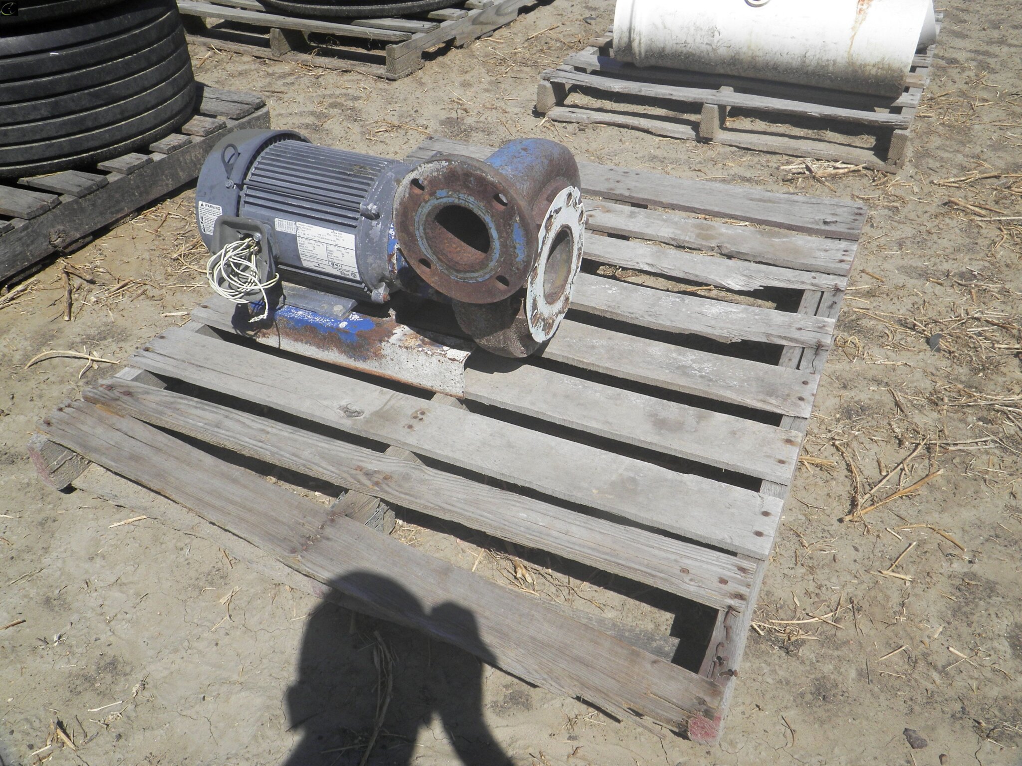 booster pump - AMA Auctions